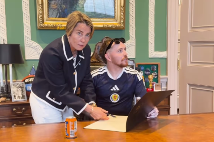 Haggis officially legalised in US state as Tartan Army celebrates ...