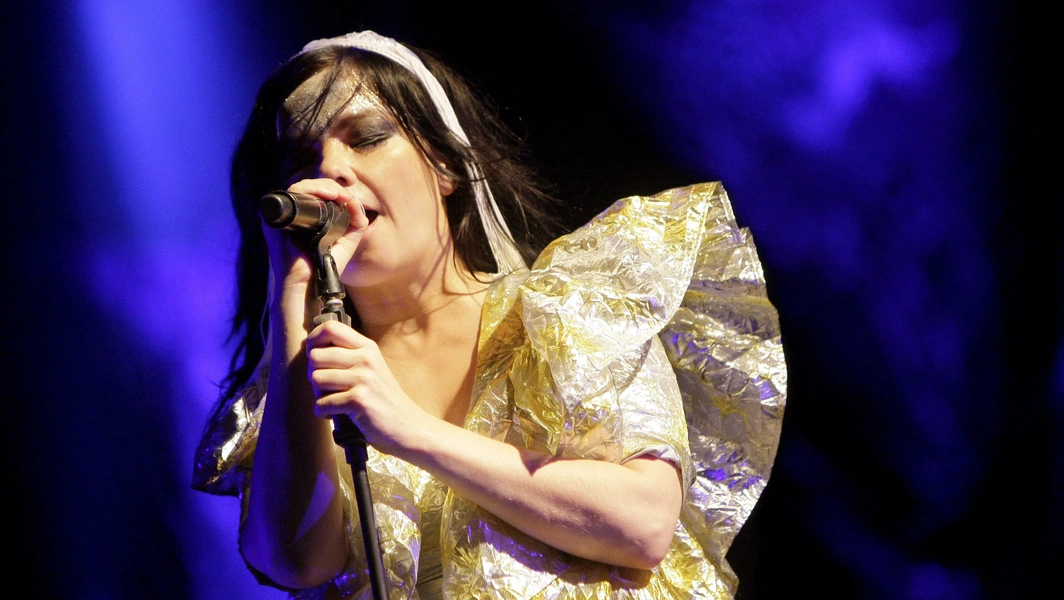 17 music icons born outside the United States