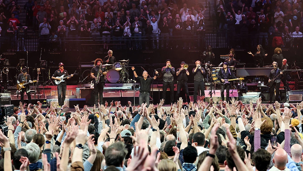 10 music icons who never topped the Billboard Hot 100
