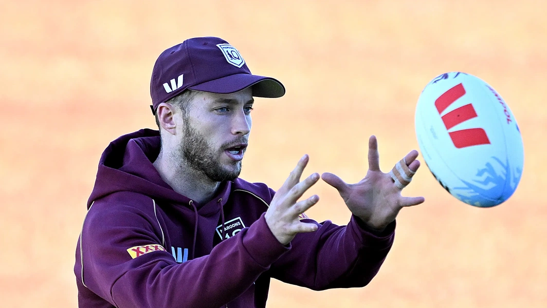 Cameron Smith hails Sam Walker as Maroons force Origin decider