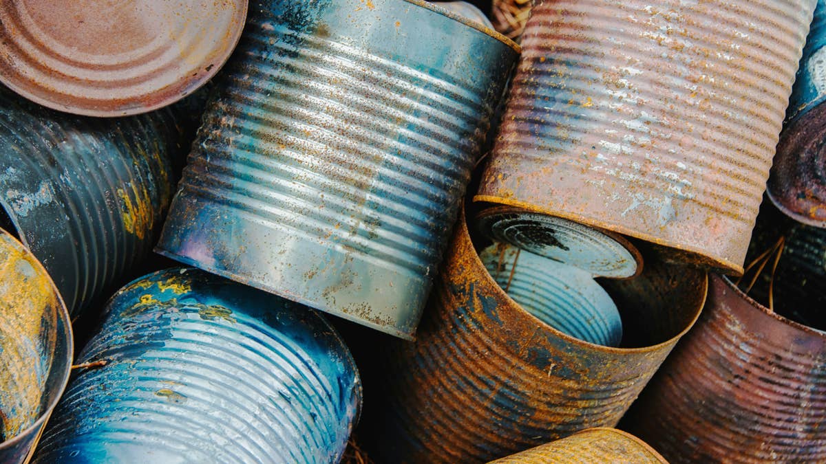 Upcycle your old tin cans into beautiful DIY decoupage planters