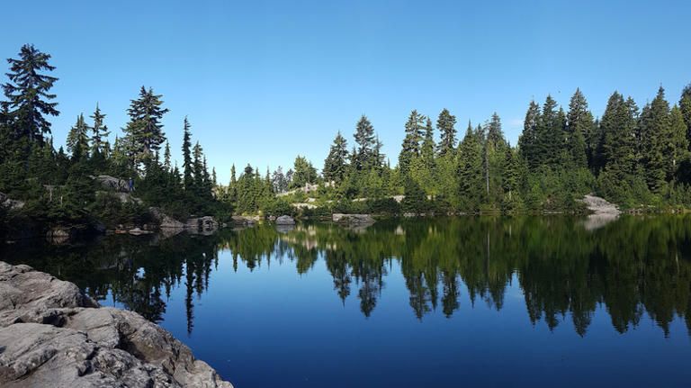 Canada's provincial mountain park outside Vancouver is a lake oasis for ...