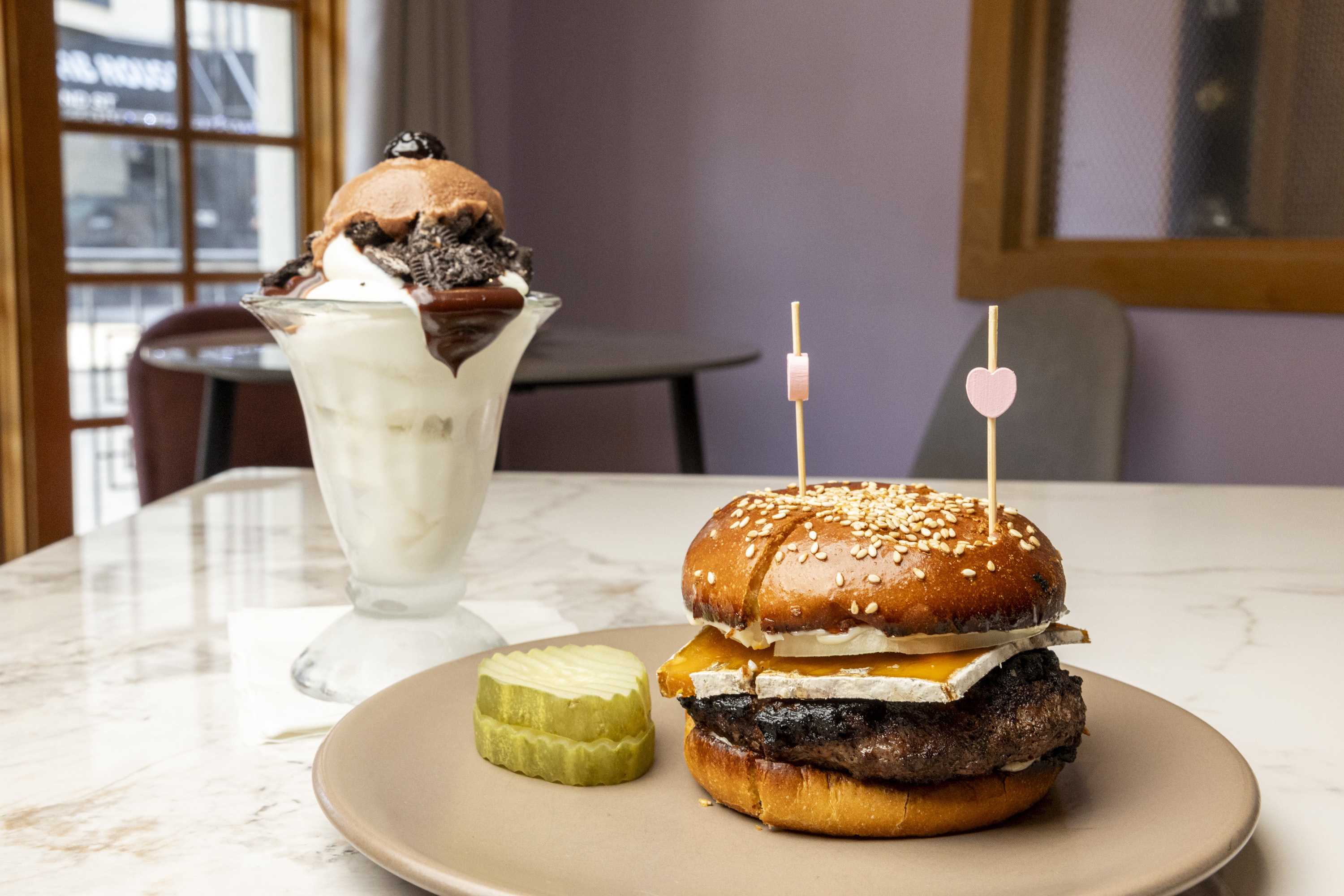 Roxanne reopens, this time with a food license and a lunch menu