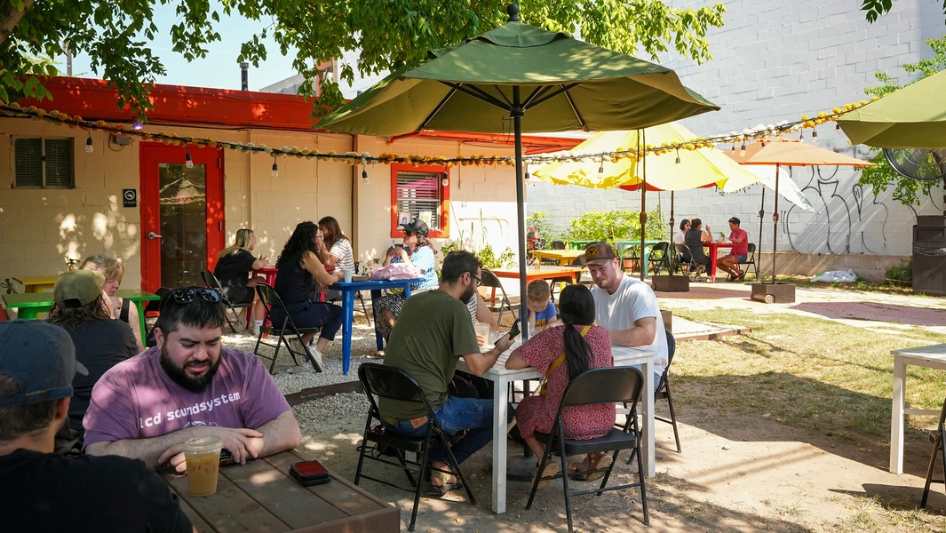 10 US cities ranked by friendliness and social barriers