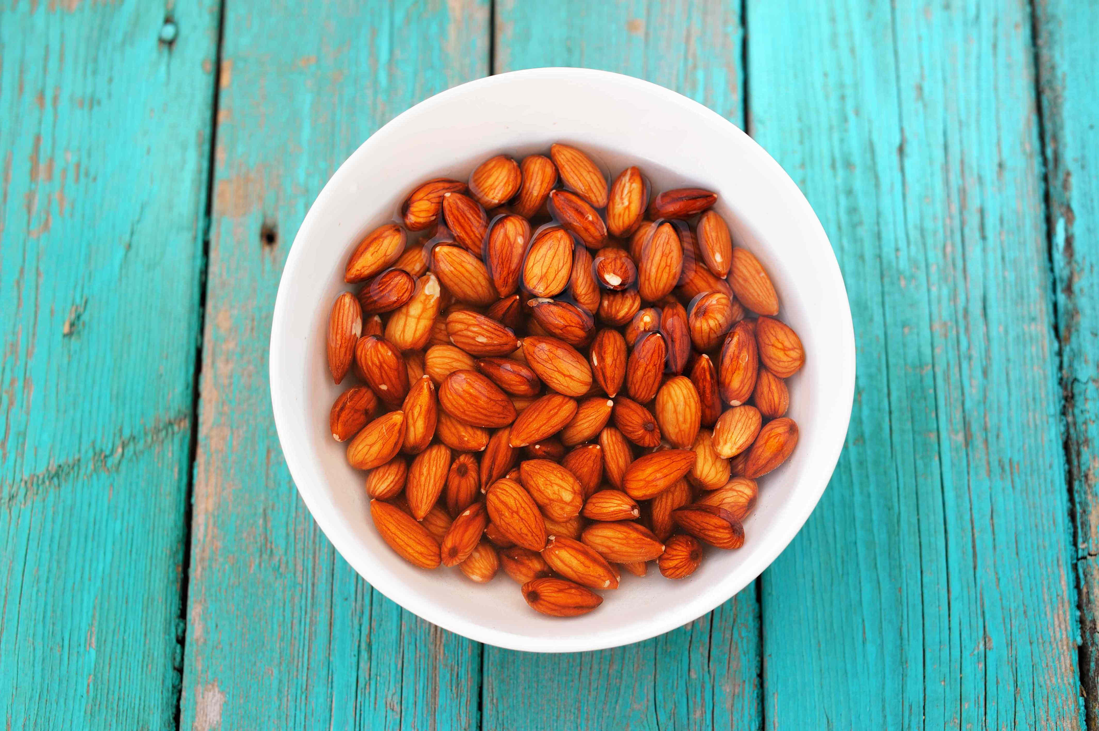 Does soaking almonds make them healthier? Here's what the research says