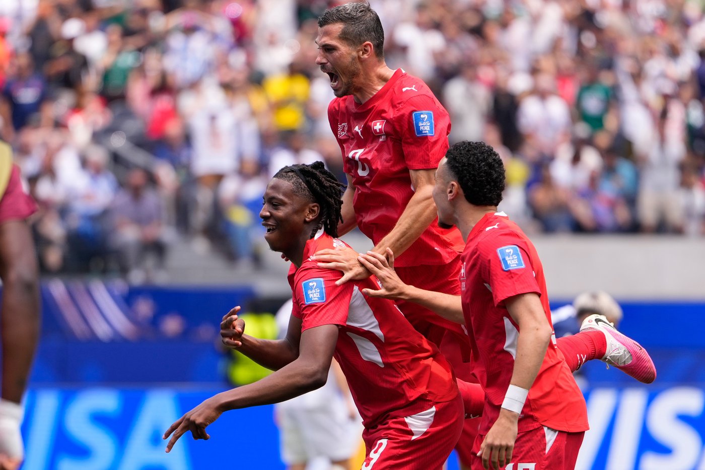 Switzerland coach uses hydration break to spark late goal barrage in 4 ...