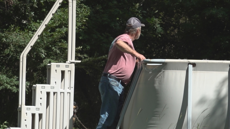 Twiggs County family, law enforcement search for hours for missing 73 ...