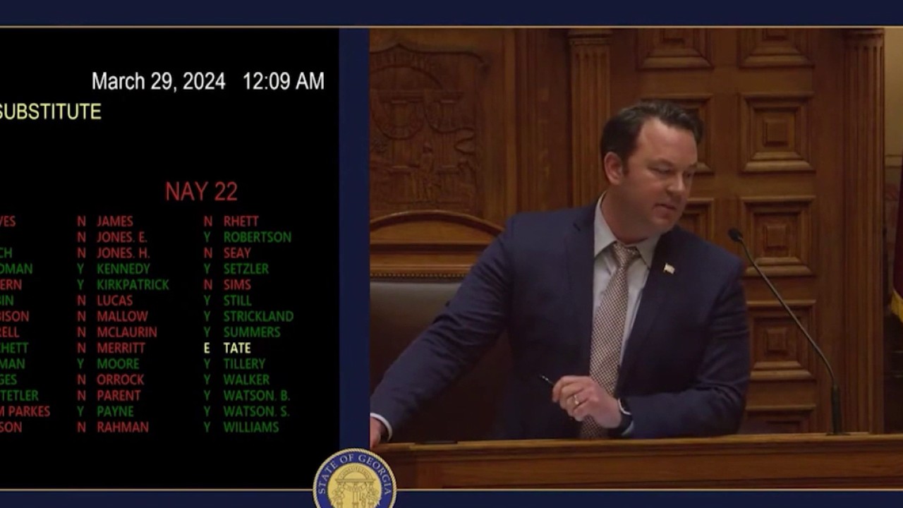 Banned QR codes force emergency Georgia voting system replacement