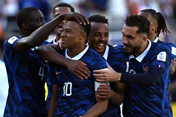 'Makes sense' – Gary Neville suggests England start Marc Guehi and Djed ...