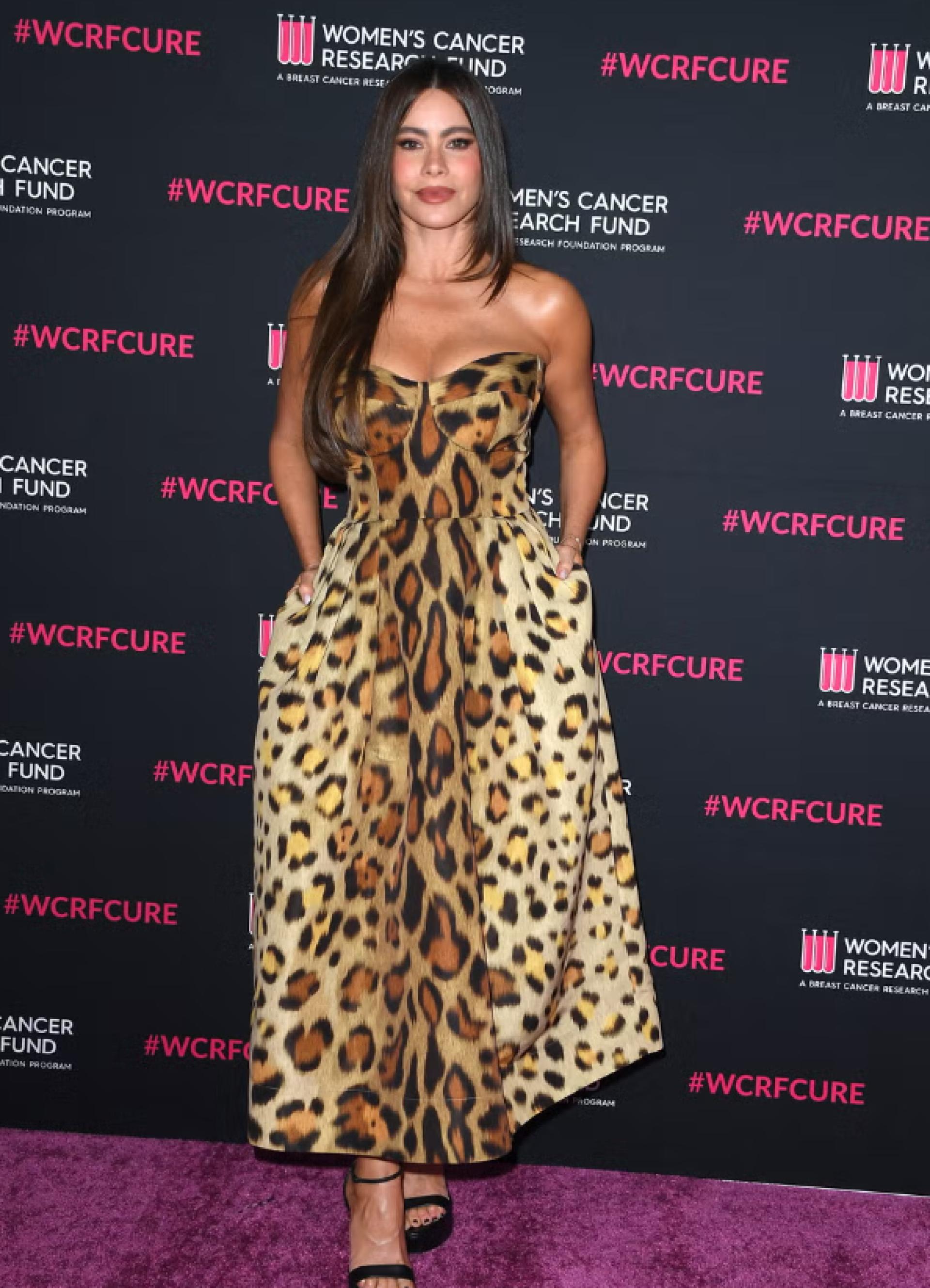 Sofia Vergara lights up Instagram in Colombia jersey