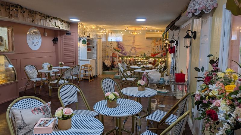 This enchanting Missouri tea room is a real-life fairy tale for pastry ...