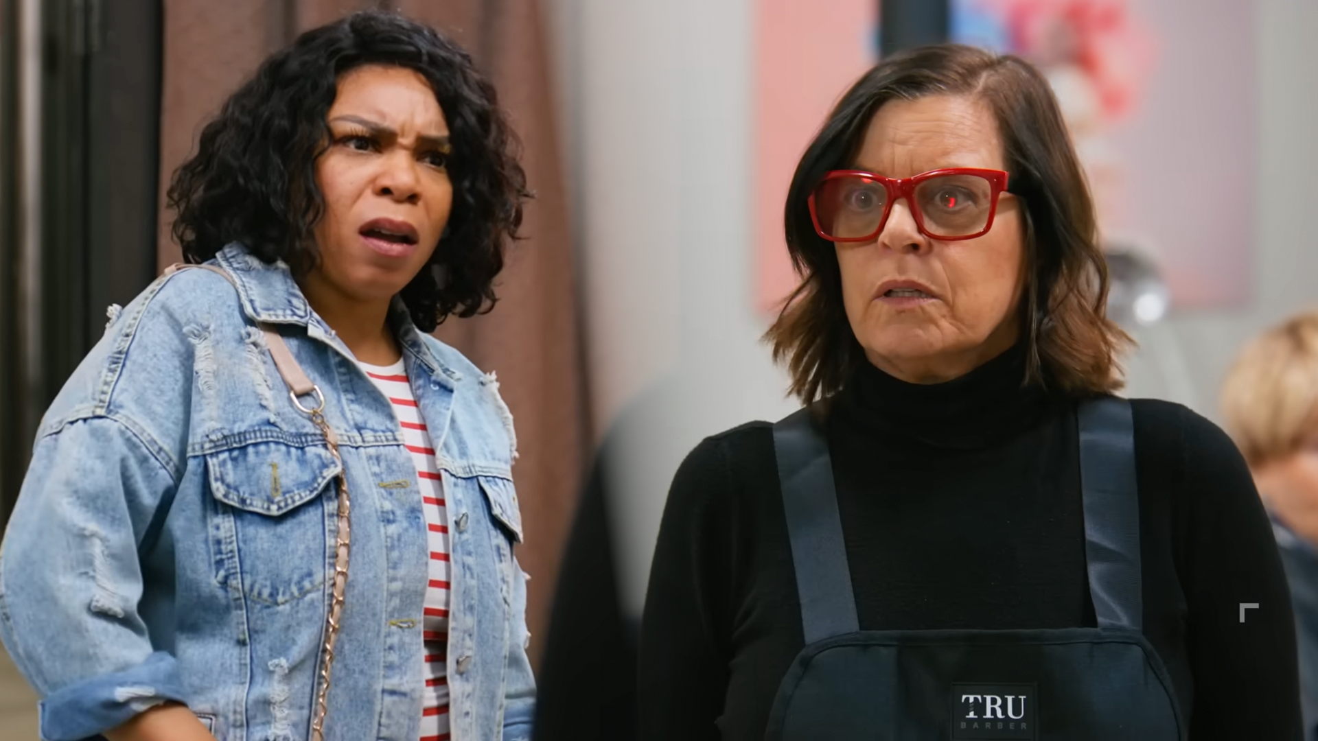 Karen refuses to cut woman's hair