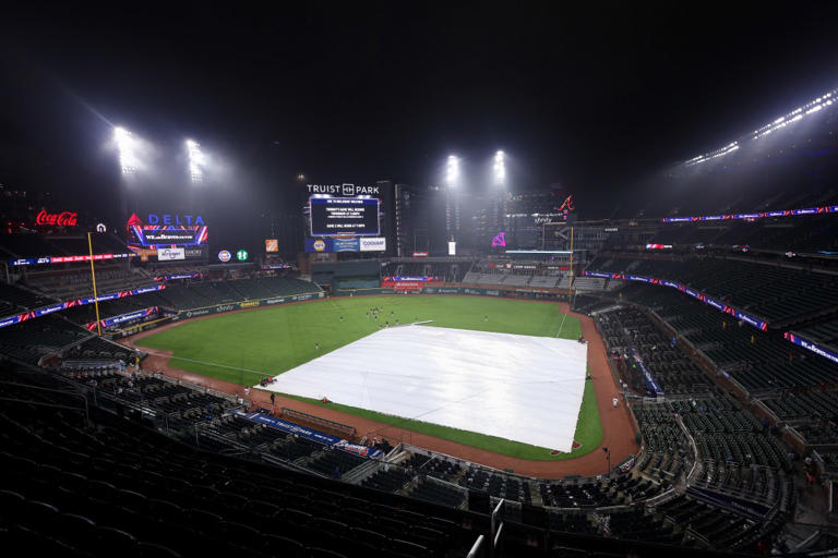 Giants-Braves rained out for second time, makeup set for Aug. 31