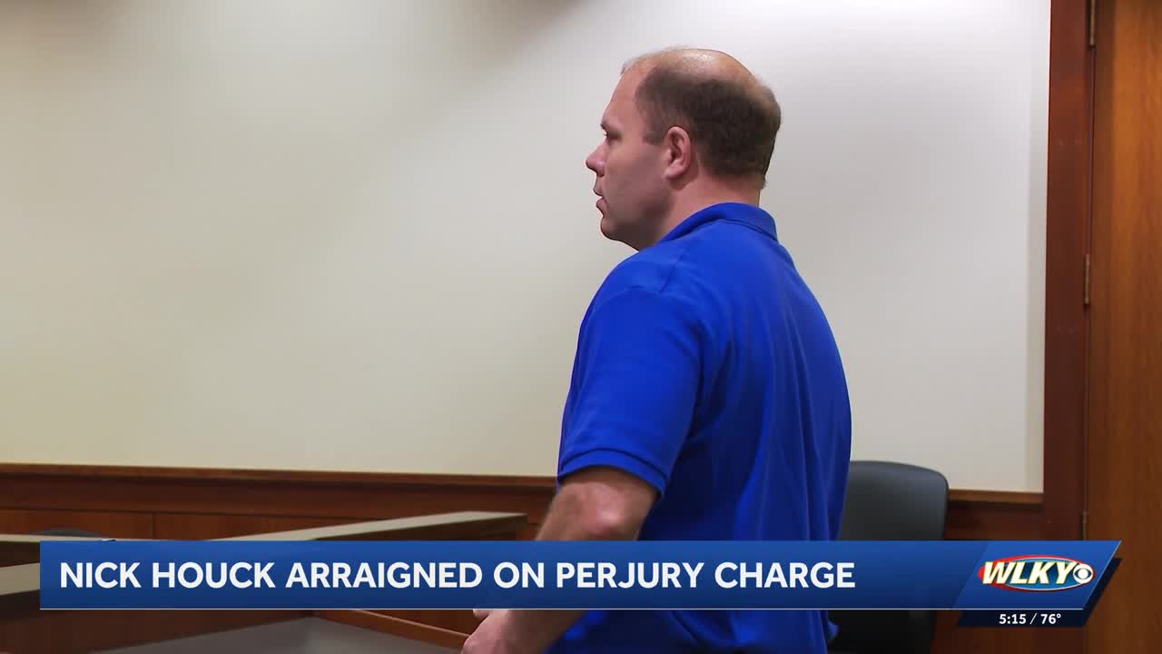 Nick Houck shows up to court without attorney, pleads not guilty to ...