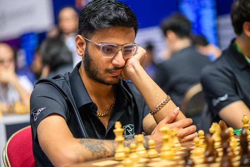 Raunak holds Arjun & Vishy, Divya remains unbeaten
