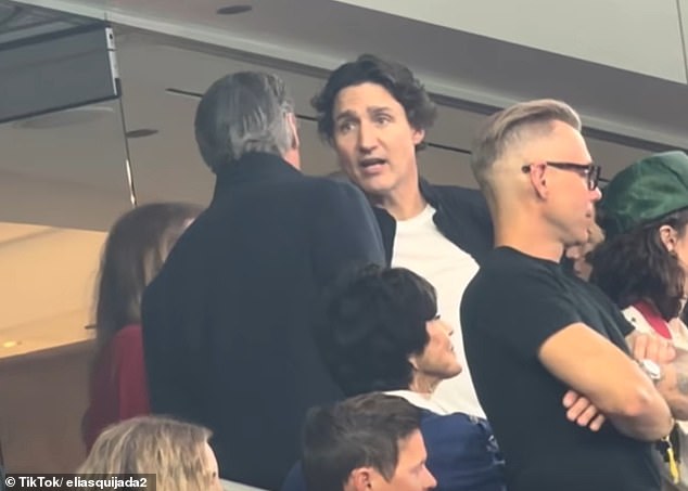 Lip reader reveals Newsom's confession to Trudeau