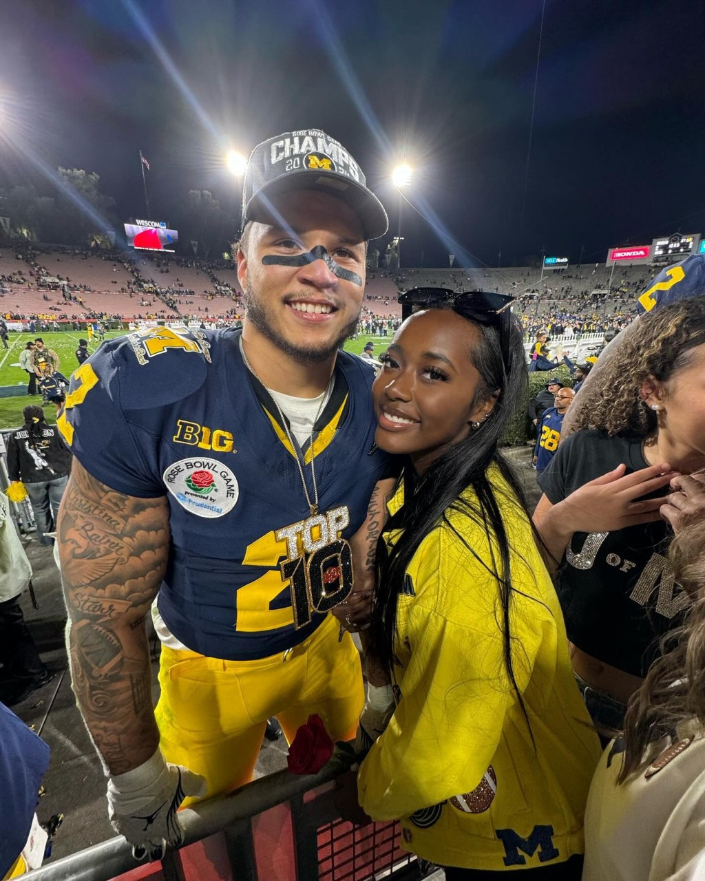 Rams’ Blake Corum and his wife have hilarious interaction outside TJ Maxx