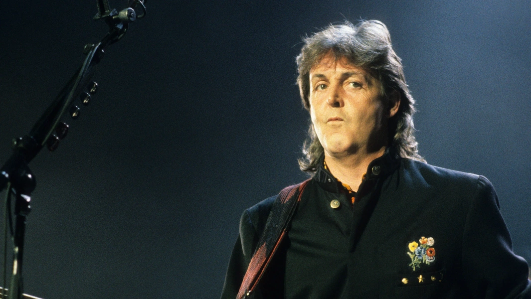 18 guitarists who became iconic bass players