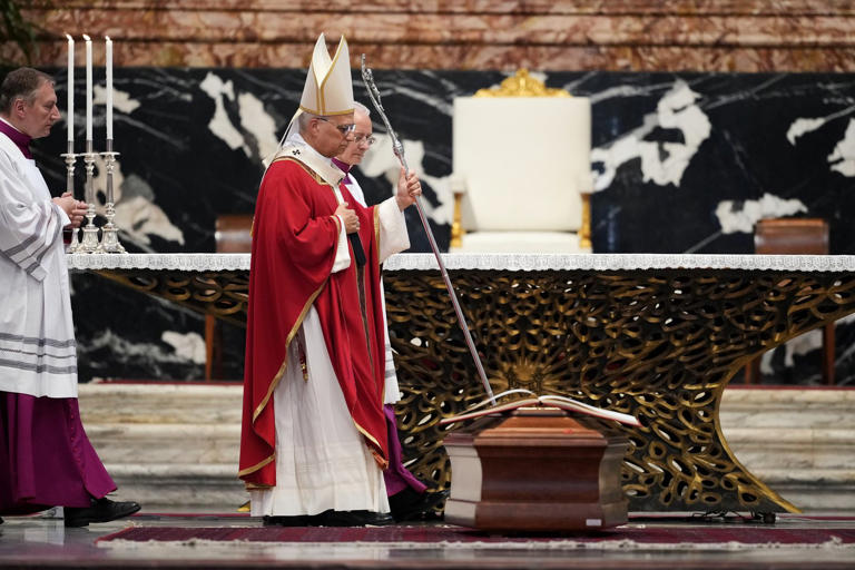 Peru’s president announces that Pope Leo will visit in early November
