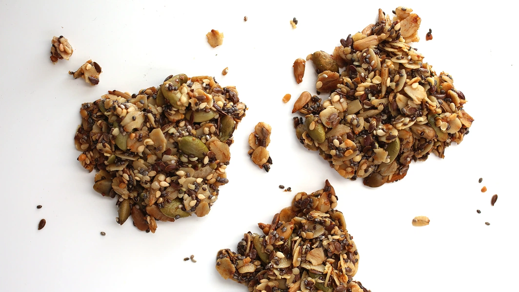 Easy keto granola ingredients, preparation, and serving ideas