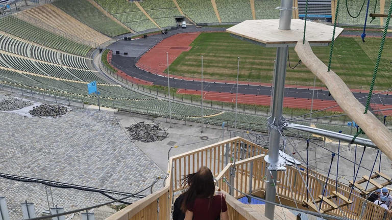 Nervenkitzel in 25 Metern Höhe: So klettert es sich am Adventure Tower