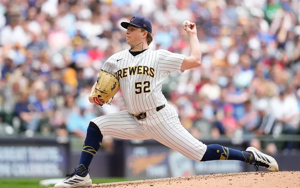 Brewers eye López, Alcántara after Priester injury blow