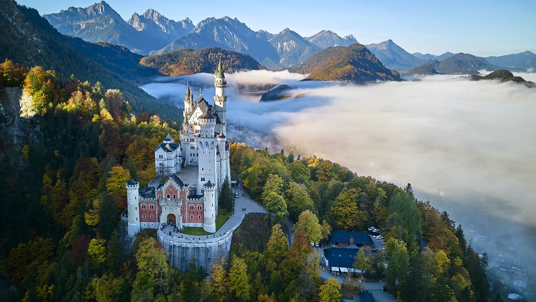 7 legendary castles of history and legend