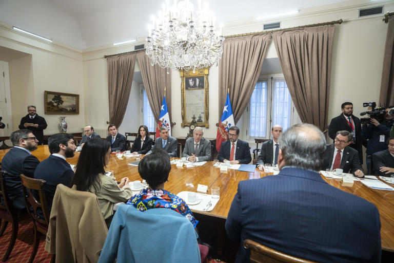 Chile coordina esfuerzos entre poderes del Estado para buscar a menores ...