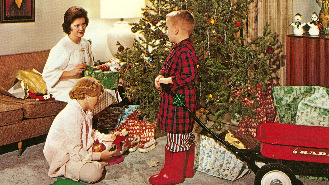 10 beloved Christmas morning and holiday traditions