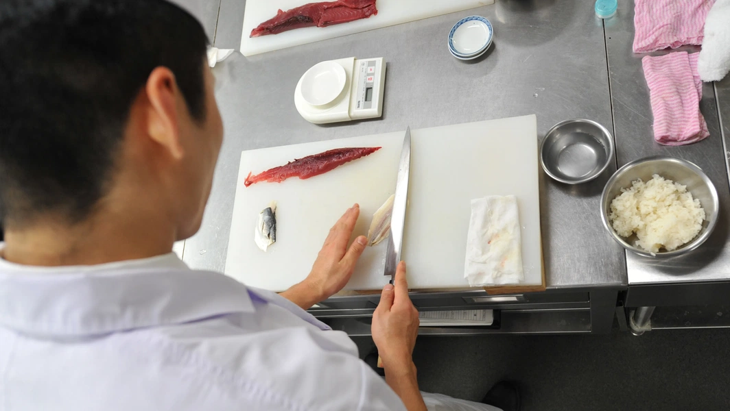 Chefs urge home cooks to embrace sushi-making
