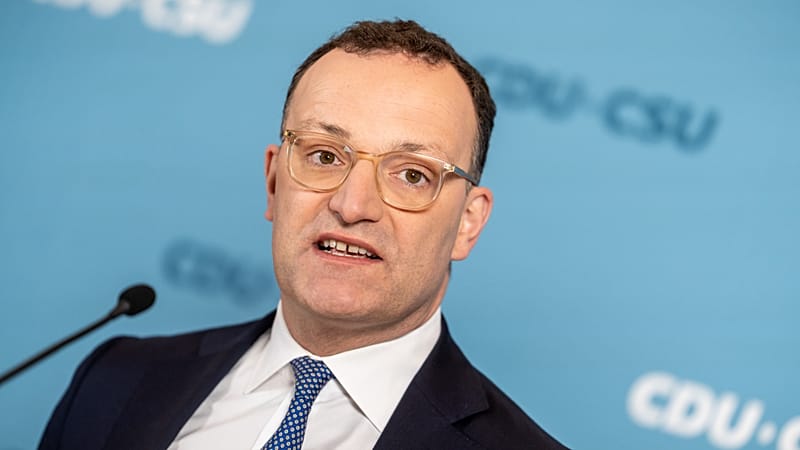 Un politico di spicco tedesco invitato a una riunione segreta dal ...
