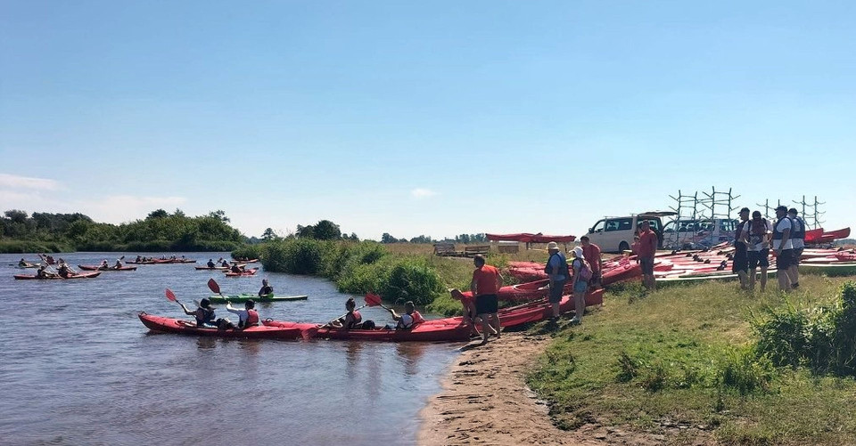 Bezpłatny sobótkowy spływ kajakowy Pilicą i spacer w poszukiwaniu ...