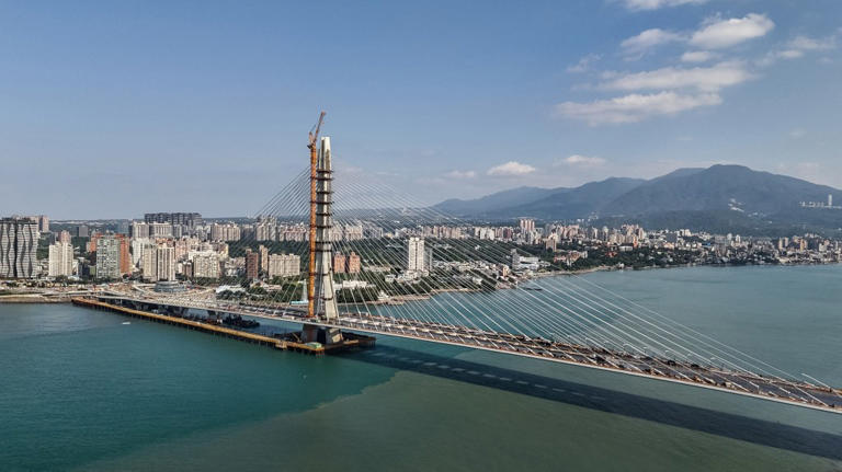 Record-breaking bridge longer than world’s tallest building just opened