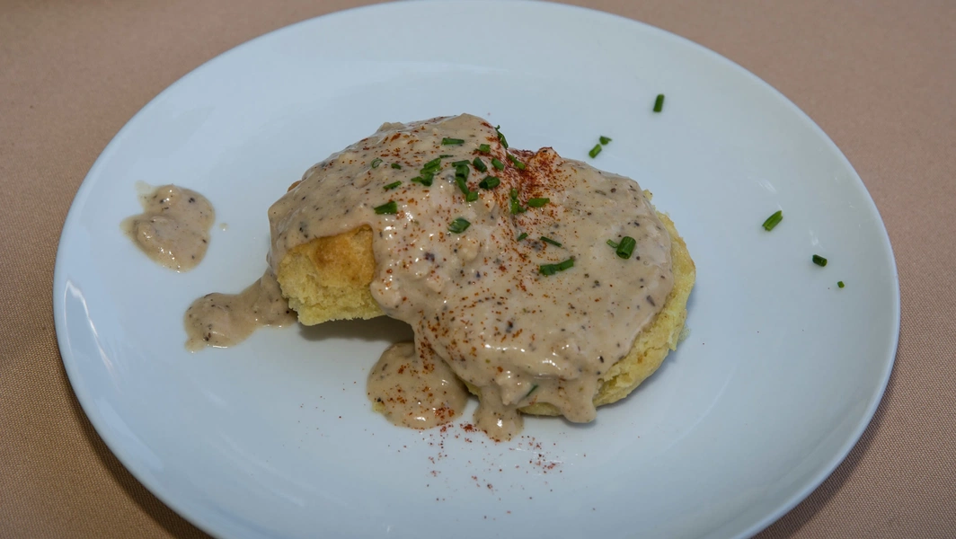 World Cup tourists embrace US food from biscuits to Waffle House