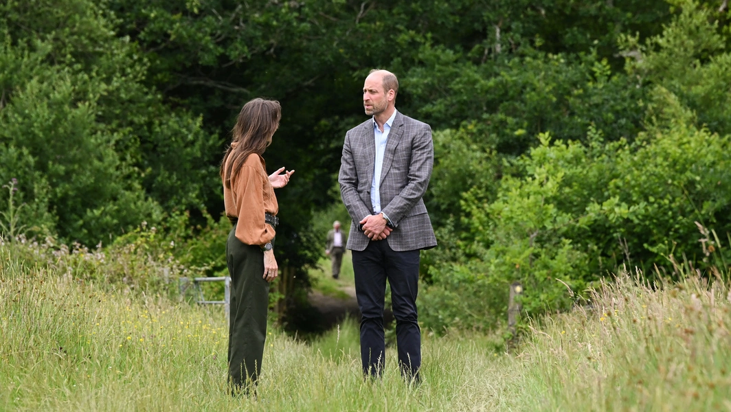 Prince William meets Ginger Spice pig on Devon farm visit