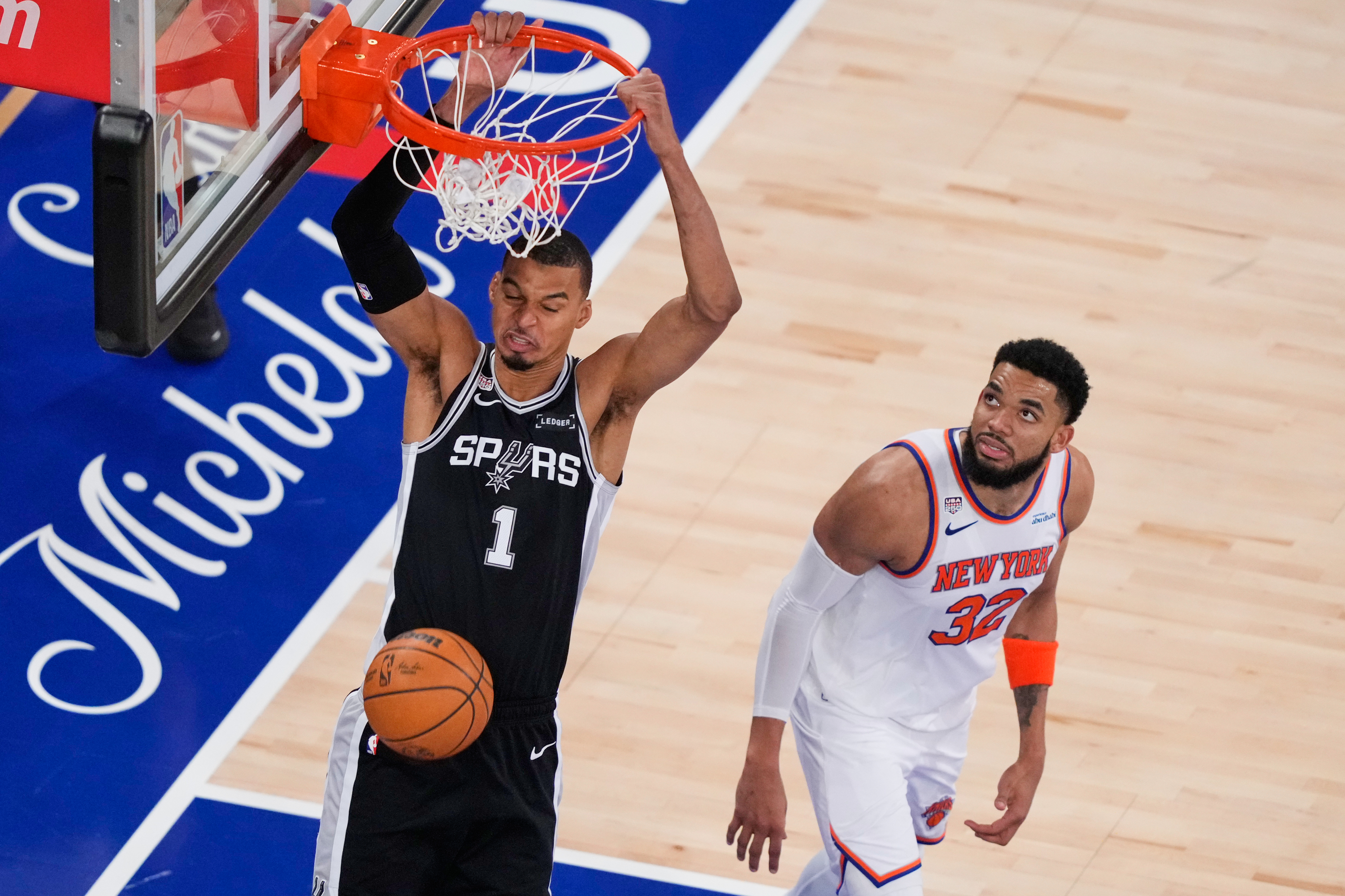 Spurs' Victor Wembanyama shakes off Game 2 miss by taking over Game 3 ...