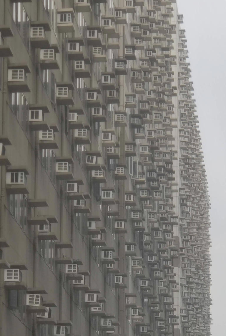 35 seemingly normal places that give off superrrrr creepy backrooms energy