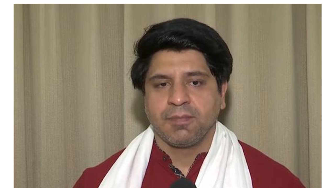 60 TMC MLAs distancing from Mamata, Abhishek, claims BJP's Poonawalla