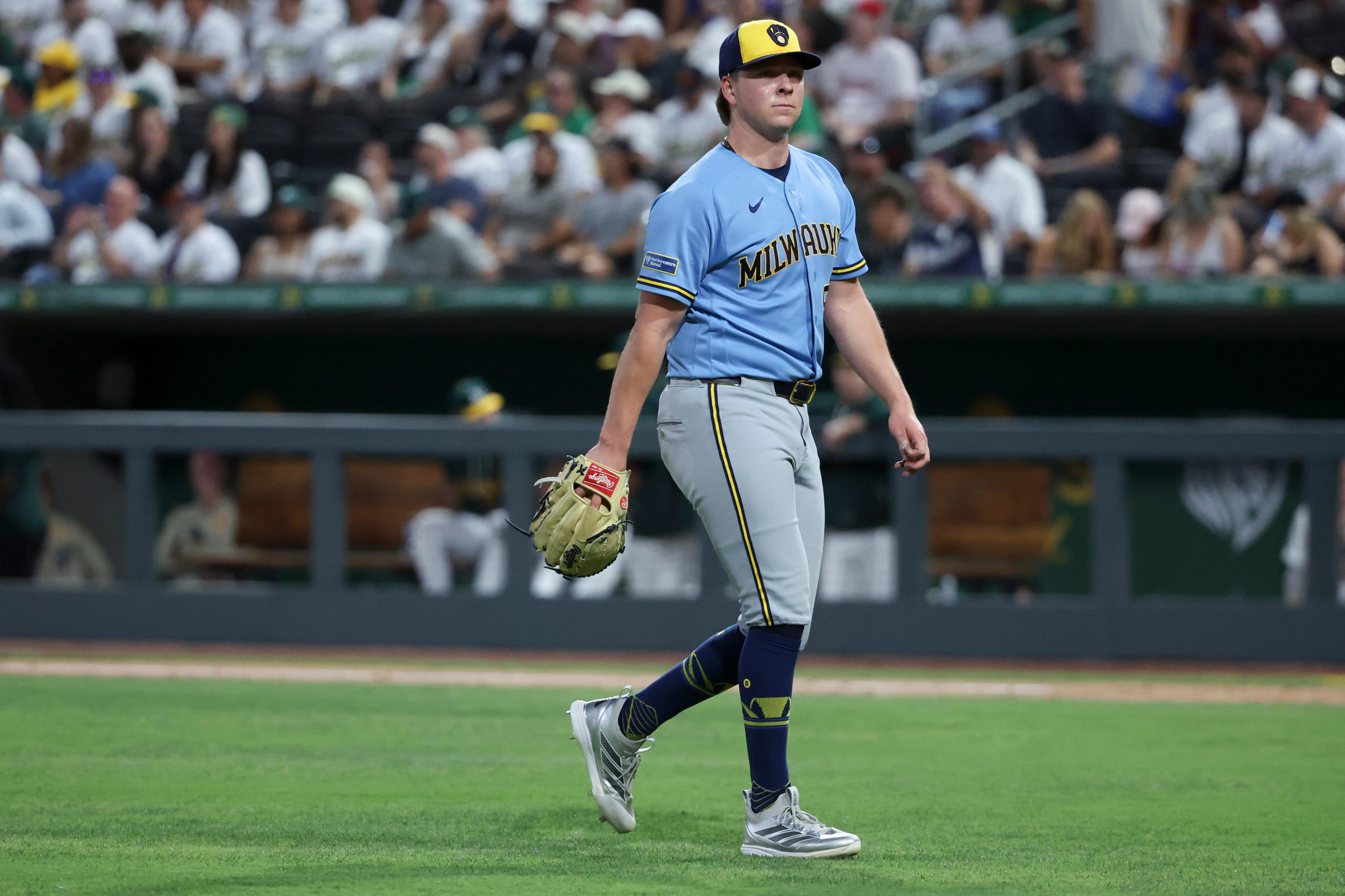 Brewers 10, A's 10 (10th inning): Andrew Vaughn delivers in clutch