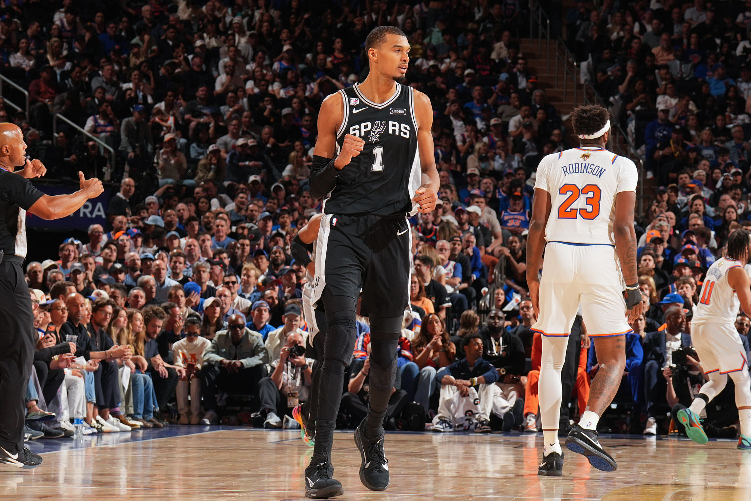Victor Wembanyama and the Spurs send boisterous Knicks fans home quiet ...