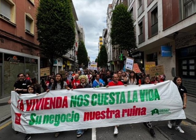 El Sindicato de Inquilinos exige paralizar el desahucio de una mujer de ...