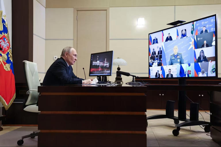 Russia shuts surveillance system after Khamenei attack