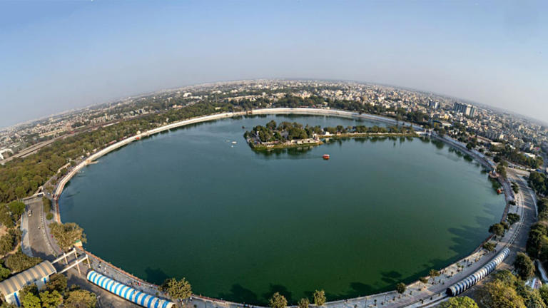 Gujarat's VGRC to focus on tourism; Kankaria Lakefront a key model