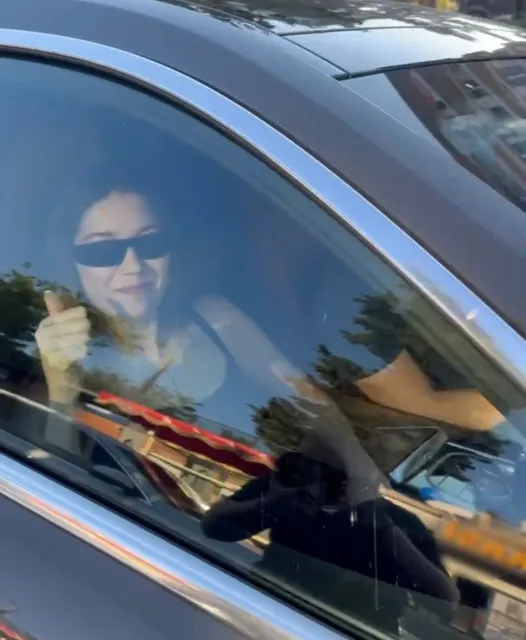 Afra Saraçoğlu ile Poyraz Yosmaoğlu'nun ilişkisi belgelendi