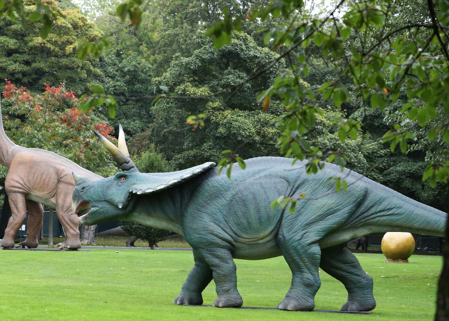 Meteorite that killed dinosaurs also created life-supporting ...