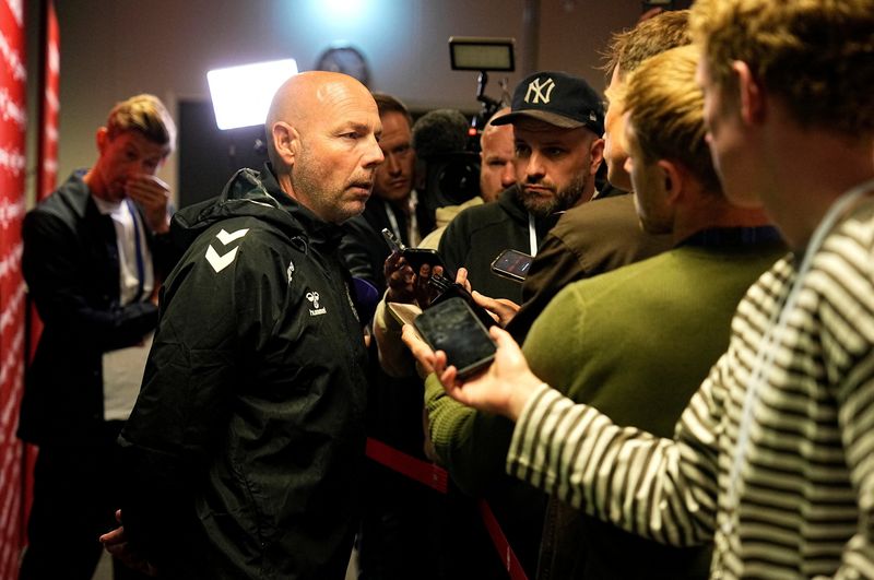 Soccer - Denmark coach Riemer hails 'unity' after Eriksen's collapse in ...