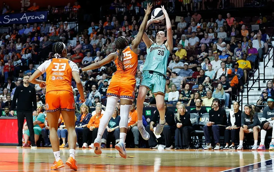 Stewart leads short-handed Liberty past Sun in 89-80 win