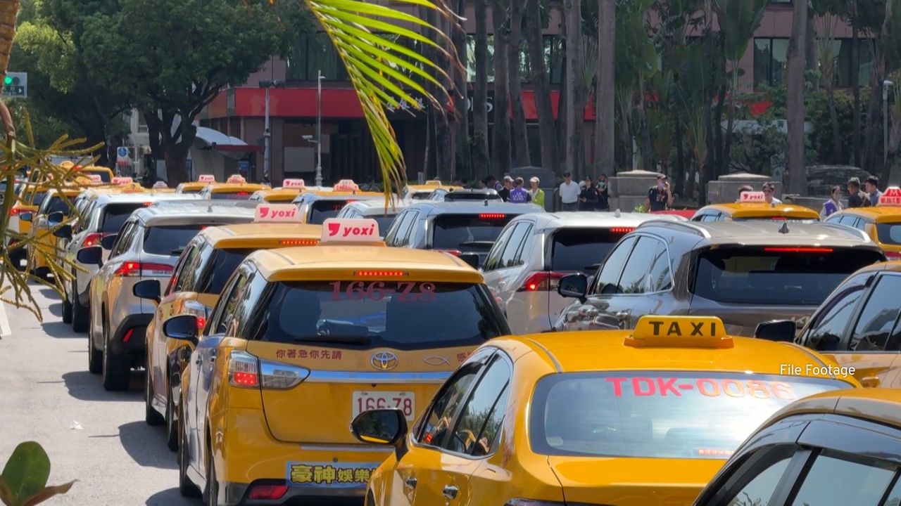 Government increases monthly fuel subsidies for taxi drivers