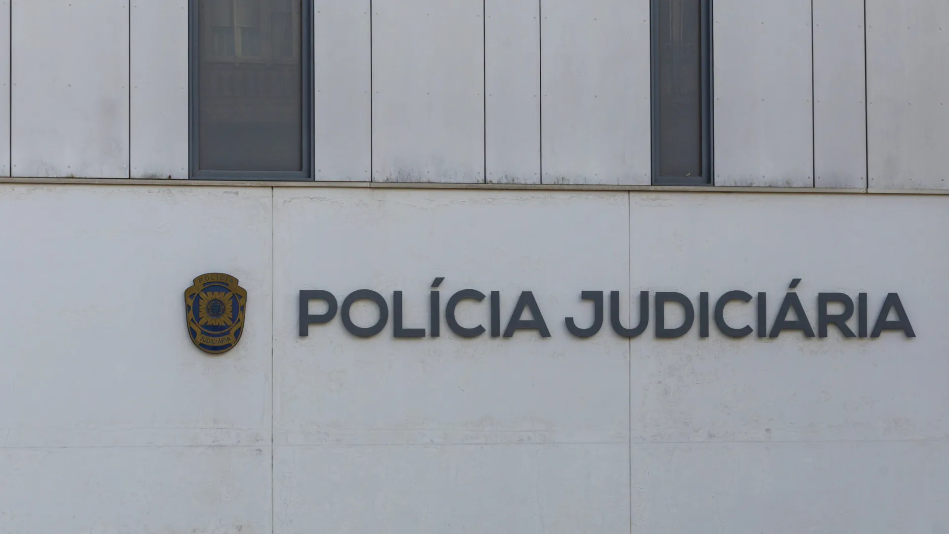 Homem mata a tiro colega de trabalho em Silves. Foi detido pela PJ