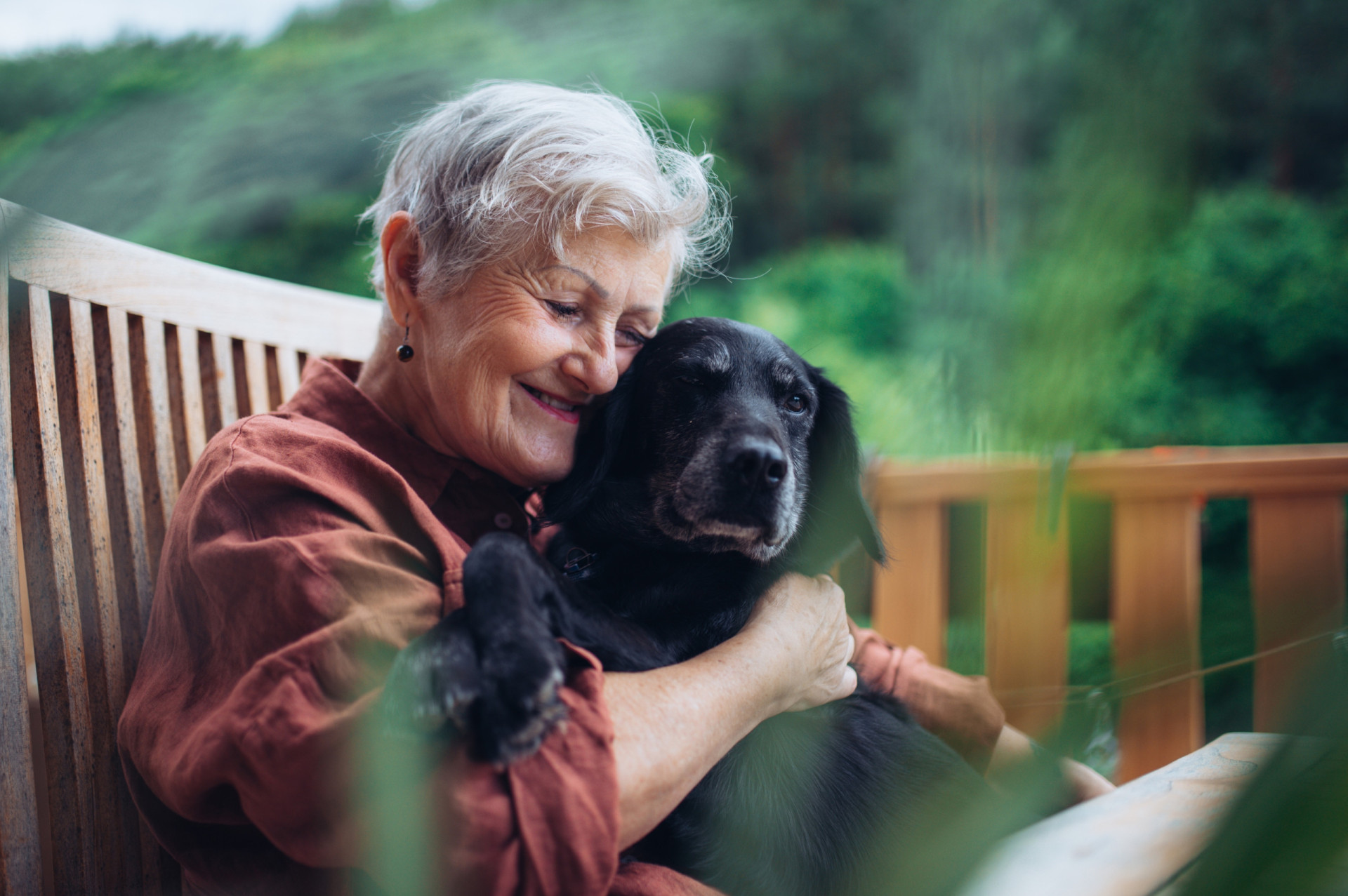 Why women sleep better with dogs than a partner